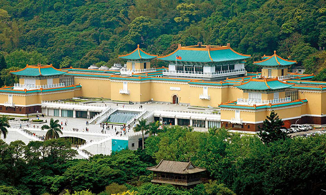 National Palace Museum » Longguan Tours