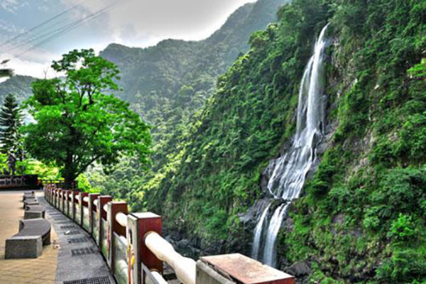 烏來纜車 溫泉 » Longguan Tours